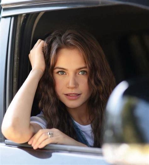 Turkish След края на сериала Кървави цветя Ямур Юксел в търсене на нов проект По последна