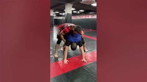 Как легко перевести соперника в партер со спины в грэпплинге ММА Youtube