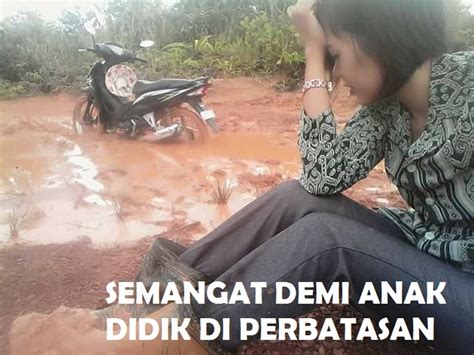 Foto Ibu Guru Cantik Terjebak Lumpur Menjadi Viral Di Facebook