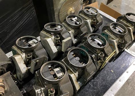 Bell And Howell Eyemo 35mm Cine Camera Sold For Parts As Is No Warranty 4624046880