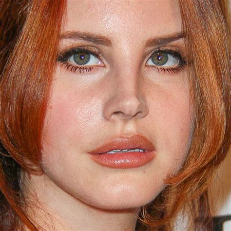 Lana Del Rey Makeup Black Eyeshadow Brown Eyeshadow And Coral Lipstick