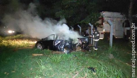 Motorista Fica Em Estado Grave Ao Colidir Carro Contra Coqueiro Na Ms