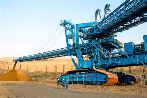 Crawler Mounted Spreaders For Mining Beumer Group