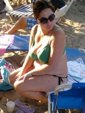 FREE Non Nude Bikini Wet Blonde Milf Non Nude Non Nude Amateur Saggy Tits Pictures