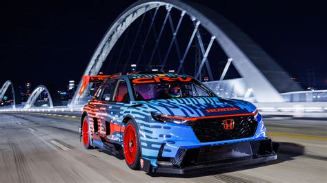Honda Shoved An Indycar Powertrain Into A Cr V Hybrid