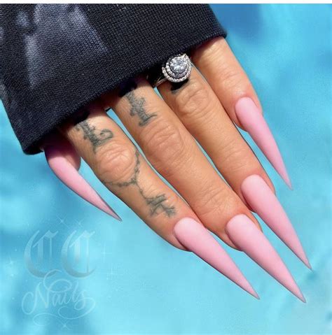 Pin By Karien Tuck On Claws For The Cause Hand Tattoos Henna Hand