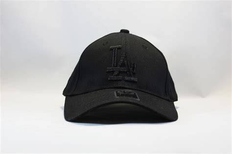 Бейсбольная кепка New Era LA Los Angeles черная на черном с сеткой ...