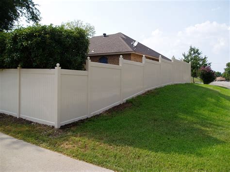20 Installing Vinyl Fence Panels HOMYHOMEE