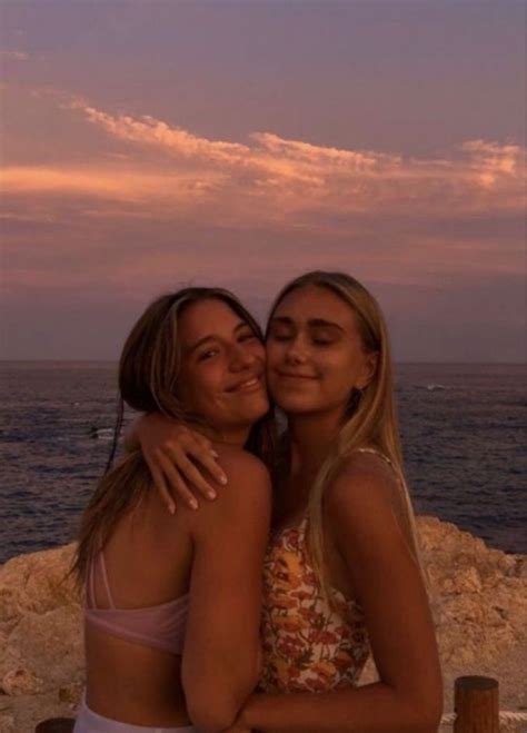 Mackenzie Ziegler And Emily Skinner In Cabo Mexico Friends