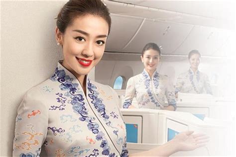 空姐會不會失業，不當空姐後去做什麼？網友：難怪同事以前是空姐 每日頭條