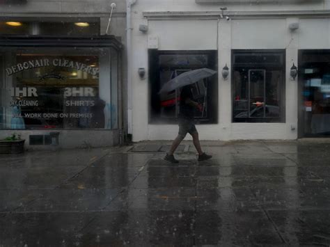 Tormentas En Eu Dejan Al Menos Dos Muertos Y Miles De Personas Sin