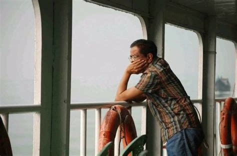 আমি দৌড়াচ্ছি অসমাপ্ত চাহিদার পেছনে এক শূন্যতা থেকে আরেক শূন্যতায়।ভেবেছিলাম একদিন পূর্ণ হবো