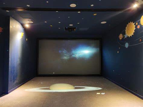 픽쇼코리아 양산 3d과학체험관서 홀로그램 스크린 영상 성공적 설치 아주경제