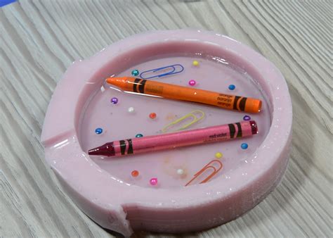 School Themed Epoxy Resin Coasters With Crayons 6 Steps With