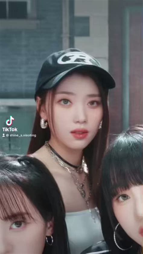 Shen Xiaoting🦌 On Twitter Cut Xiaoting Mv Giddy 샤오팅 션샤오팅 沈小婷