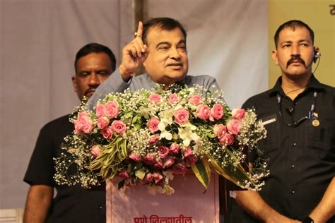 केंद्रीय मंत्री नितीन गडकरी यांच्या हस्ते संत ज्ञानेश्वर पालखी