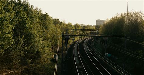 How To Choose An Office Location In London That Benefits Your Team In 2025