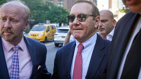 Spaceys Lawyer Grills Anthony Rapp At Sex Misconduct Trial Klas