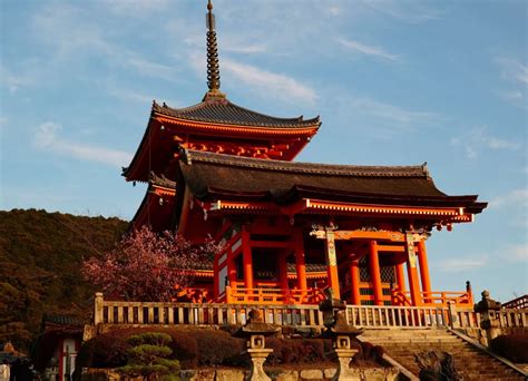 30 Safest Countries For Solo Female Travelers 5 Worst 2025