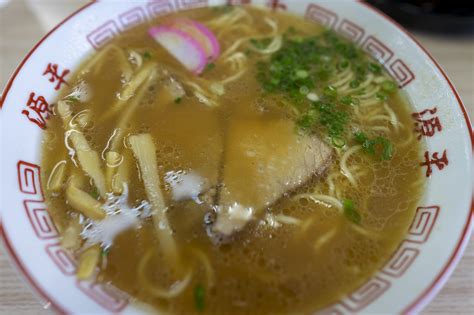 観音寺市の中華そば源平 旅カメラ