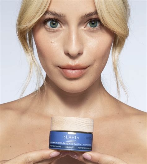 Lekki krem nawilżający do twarzy z niacynamidem 50 ml Slavia Cosmetics