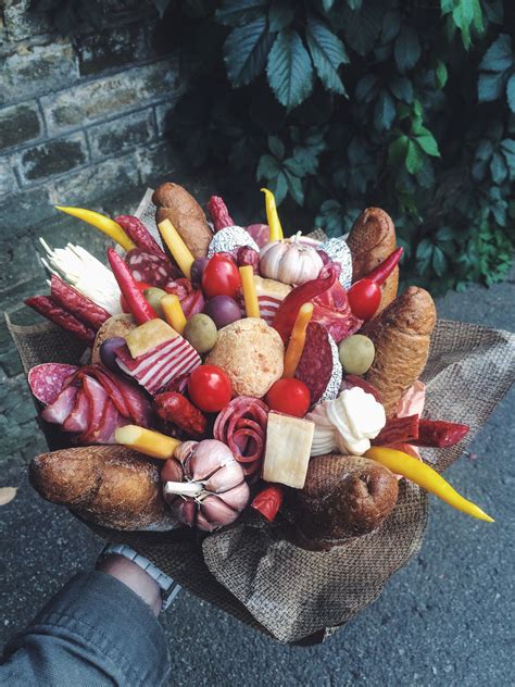 Мясной букет букет из мяса. Meat bouquet tasty bouquet liyka | Edible ...