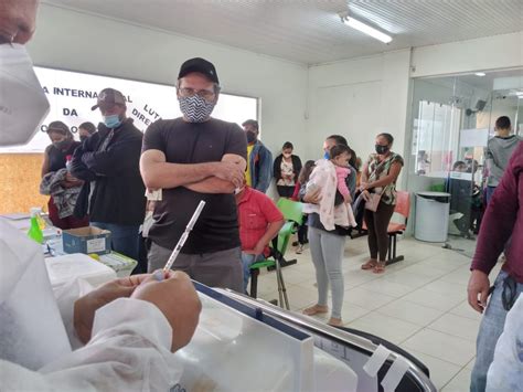 Após quatro dias Saúde volta aplicar ª dose de vacina contra a Covid em Rio Branco Acre G