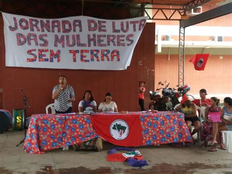Debatendo O Feminismo Camponês E Popular As Mulheres Sem Terra Iniciam