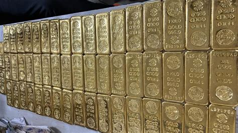 Mumbai Airport Customs Makes Record Seizure In One Day Recovers Gold