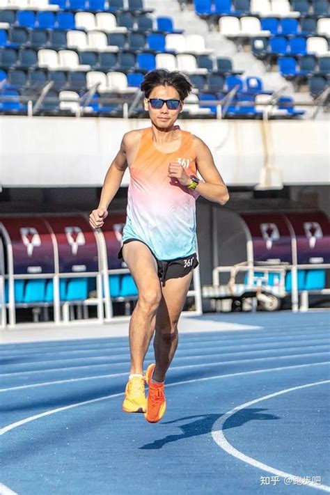 361°碳板跑鞋“进化史”，飞飚future带来的顶级竞速体验！ 知乎