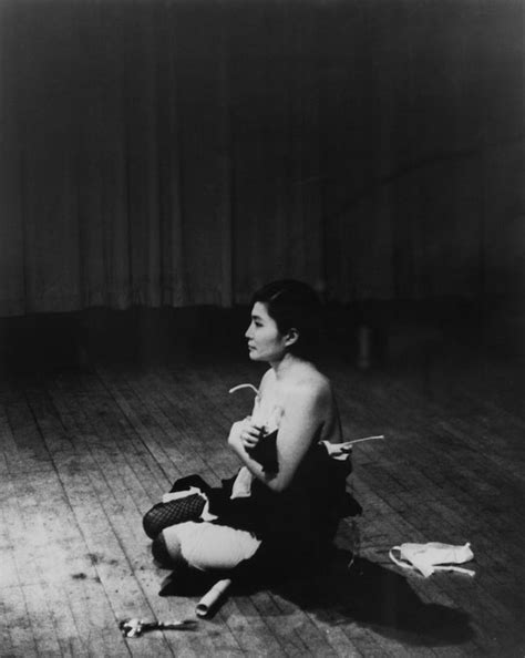 Yoko Onos Work Comes To Vancouver Art Gallery With Growing Freedom