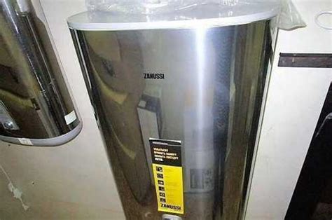 Водонагреватель zanussi ZWH/S 80 Splendore Silver | Festima.Ru ...