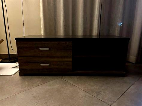 Έπιπλο τηλεόρασης € 65 00 Vendora