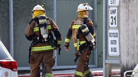 Fire At Brendale Car Yard Causes Roads To Close The Courier Mail