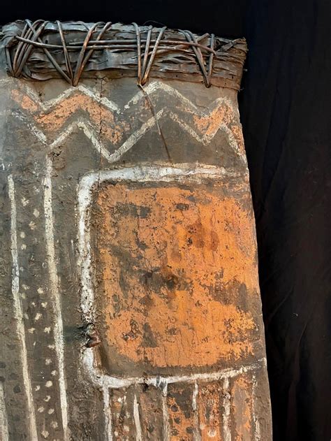 Lot An Old Fighting Shield Okapa Region Eastern Highlands Papua