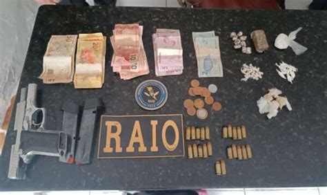 Cpraio Da Pmce Prende Homem Com Arma E Drogas Em Cascavel Secretaria