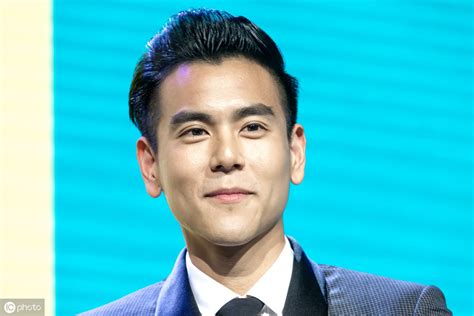 如何选择合适自己的发蜡和发胶