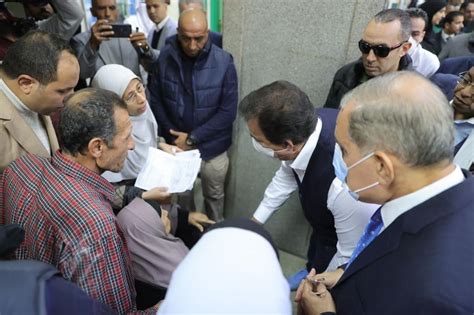 وزير الصحة يتفقد مستشفى كفر الشيخ العام ويوجه بتكثيف العمل بالعيادات