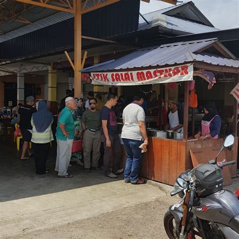 Makan Itik Salai Masthar Di Bandar Baru Bangi