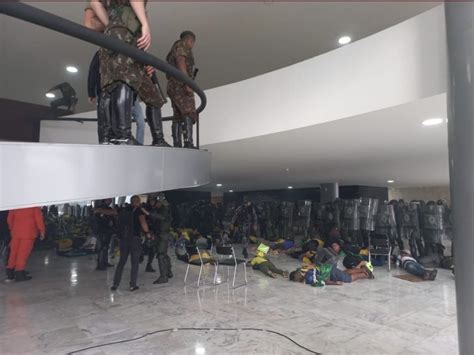Lista 359 nomes de presos por atos criminosos em Brasília é