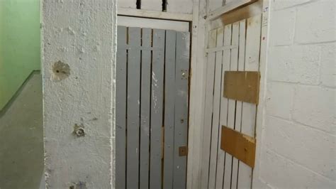 Octogénaire Roué De Coups Dans Le Val Doise Lun Des Suspects Mis En