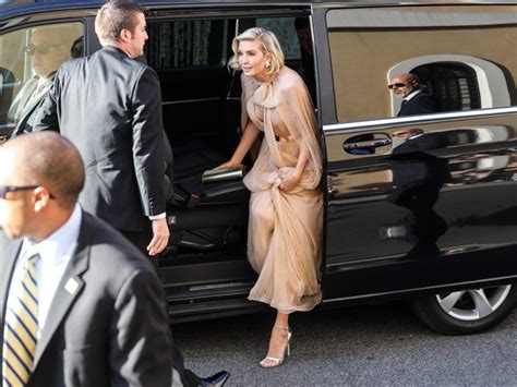 Poput Dive Iz Zlatnog Doba Hollywooda Ivanku Trump Usporedili S Grace