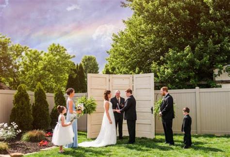 The Wedding Story Of Julie And Tom Vanderheyden Weddingday Magazine