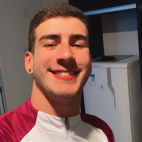 About Lucas Tiberio Medium