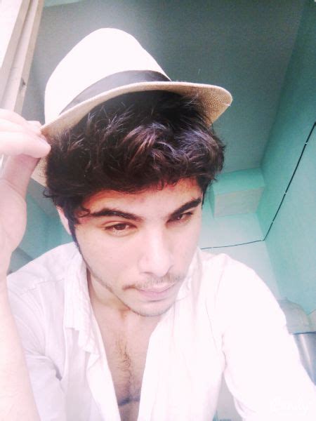 Farzan Khan Casting Director — Acmodasi