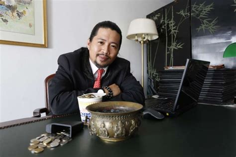 Gangster Lawyer Josephus Tan Once Caught Cockroaches And Rats Washed Dishes To Survive