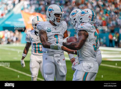 Miami Fl Usa Miami Dolphins Quarterback Tua Tagovailoa 1