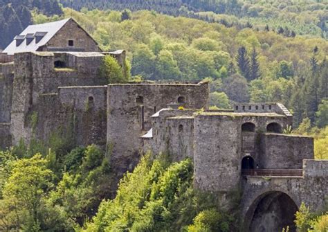 Lais Puzzle Mittelalterliche Burg Bouillon In Belgien 100 200 500