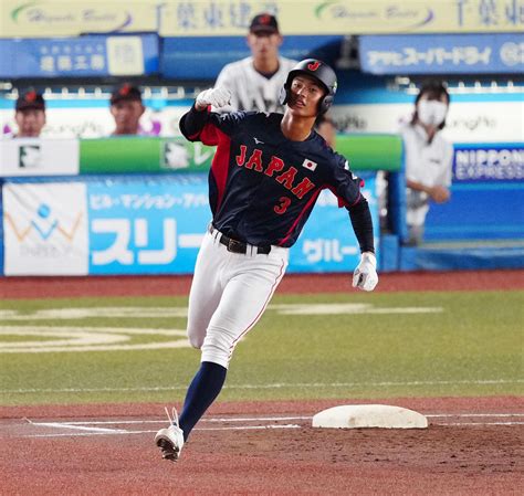 高校4番内海優太が木製バットで衝撃の本塁打「絞り球決めてやりました」／侍u18壮行試合 高校野球写真ニュース 日刊スポーツ