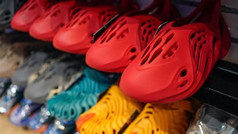 Yeezy 3 Red